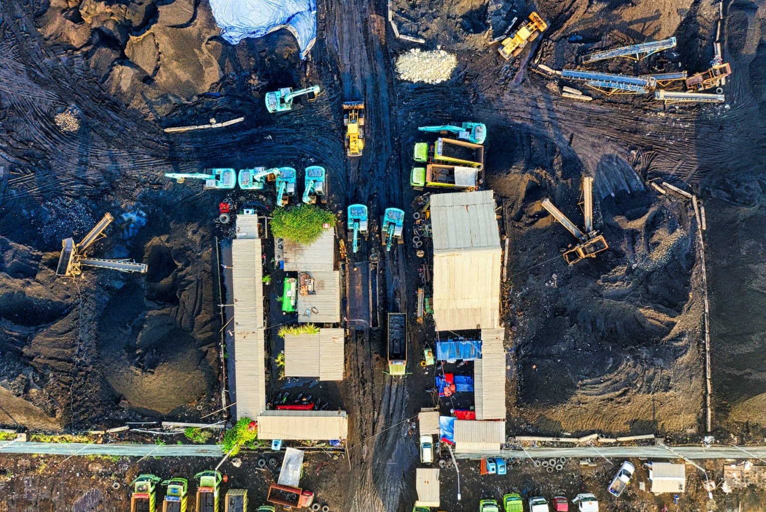 Wholesale Chrome Mine — Dudolp Mine - Wholesale Manganese, Marble ...