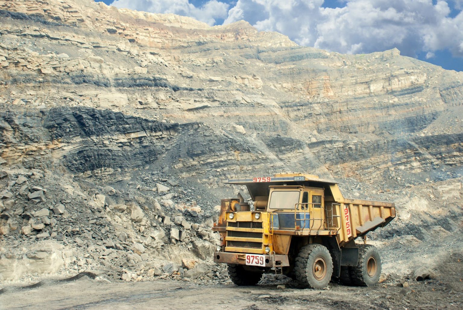 Wholesale Chromium Ore Supply — Dudolp Mine - Wholesale Manganese ...